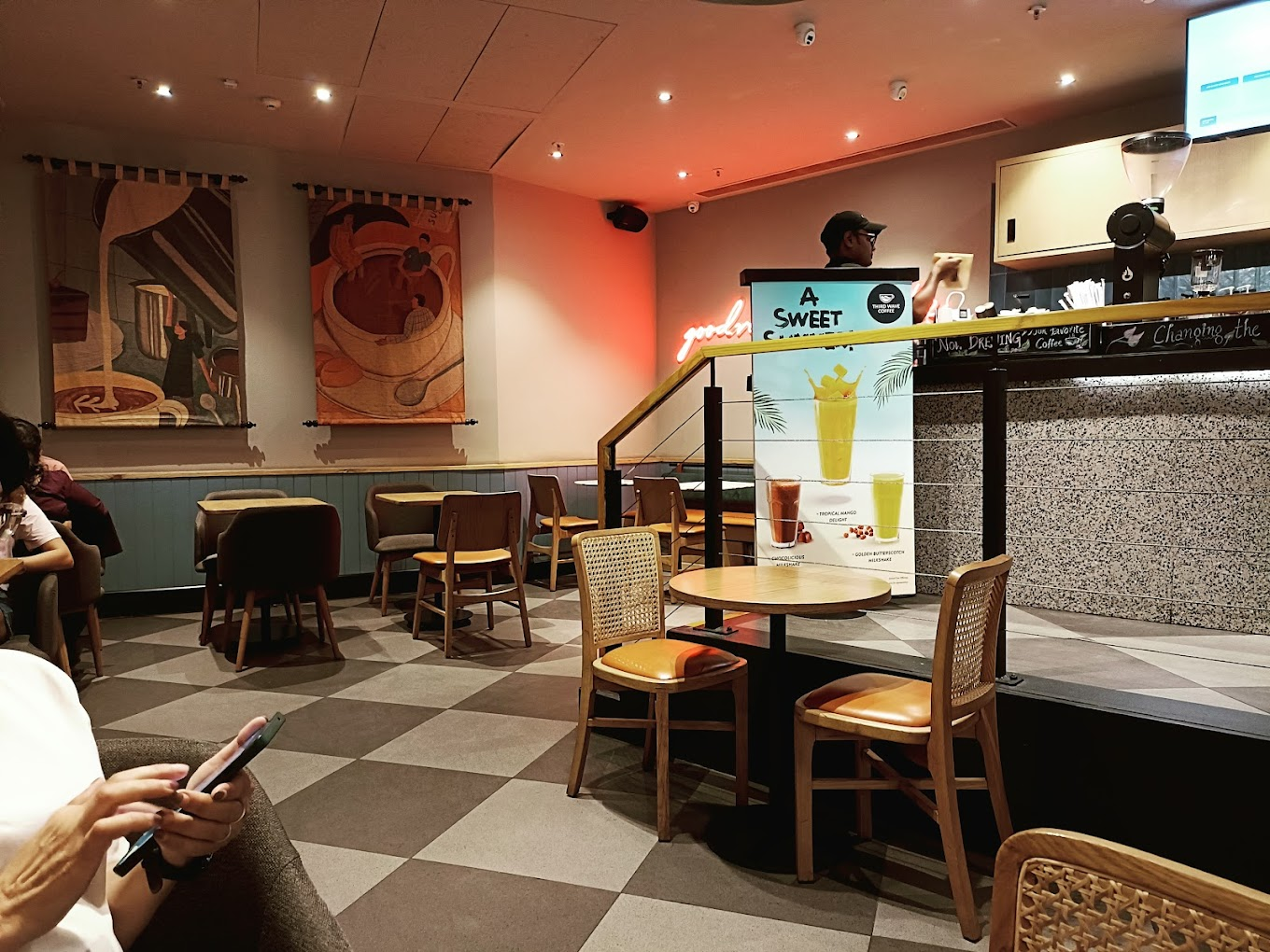 Cafe in Noida- 5 Cafes for Desserts and Coffees ( Must Visit)