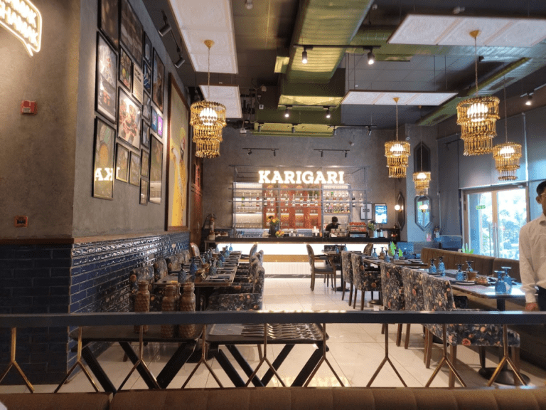 Best Date Places in Noida | 5 Top Cafes For Memorable Date