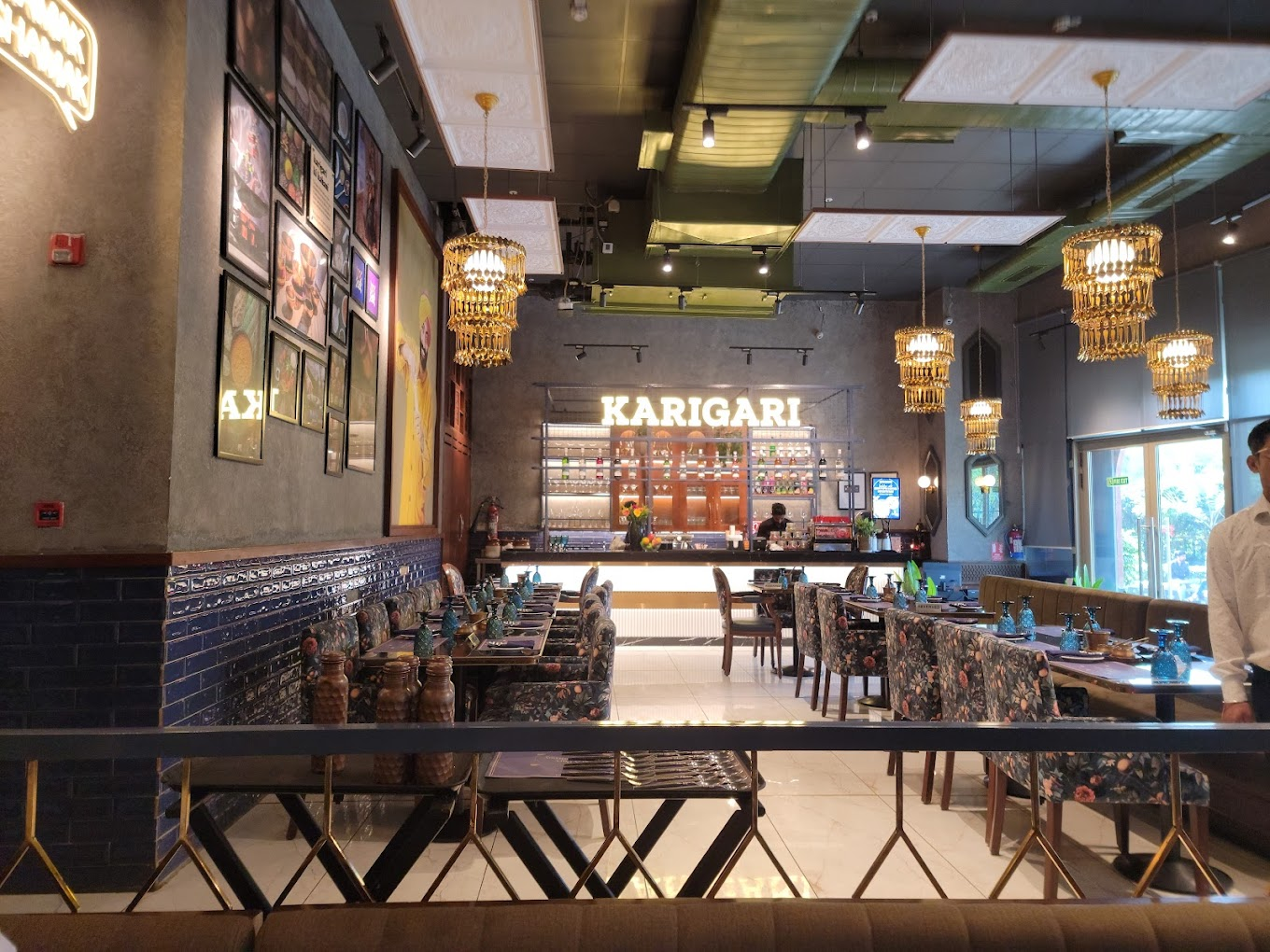 Cafe in Noida- 5 Cafes for Desserts and Coffees ( Must Visit)